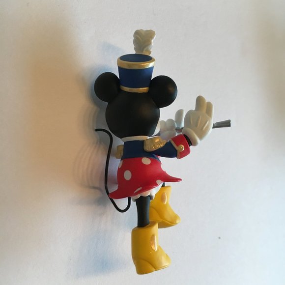 Hallmark | Holiday | Minnie Plays The Flute Mickeys Holiday Parade ...